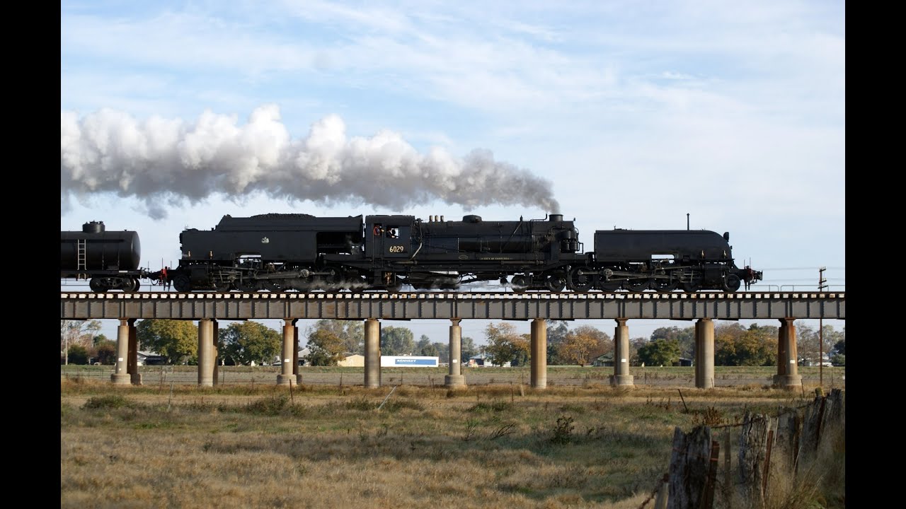 Australian Beyer-Garratt 6029 - 2015 Wagga Wagga Shuttles (Day 2) - YouTube