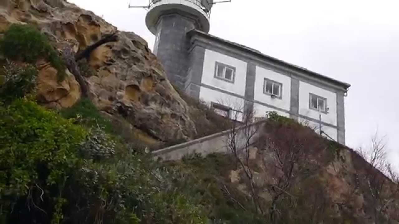 El faro de Getaria y el Parque de San Antón - YouTube