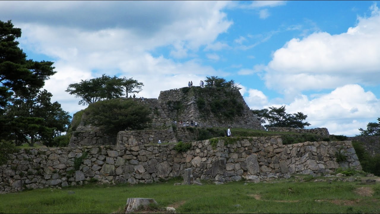 Castle in the Sky．Takeda Castle Ruins HD Version - YouTube