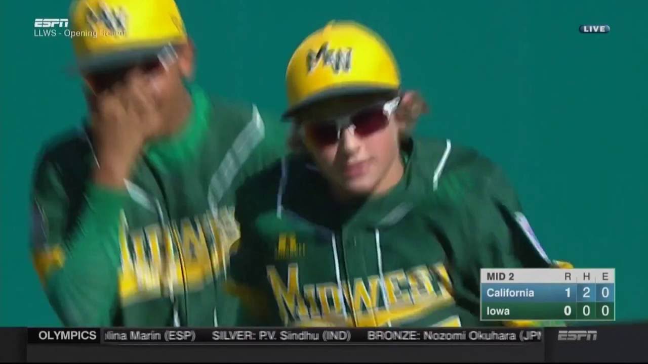 #LLWS16: Game 6 Highlight - Miles Risley (Iowa) Web Gem - YouTube