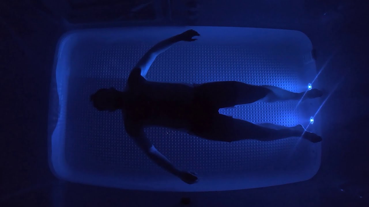 Floating w FIVE SENSES float spa/ #dajsięunieść - YouTube