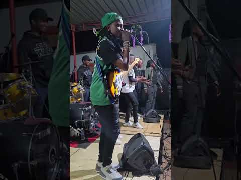 Andy Muridzo playing Oliver Mtukudzi's song kubvongodza muto. #tuku ...