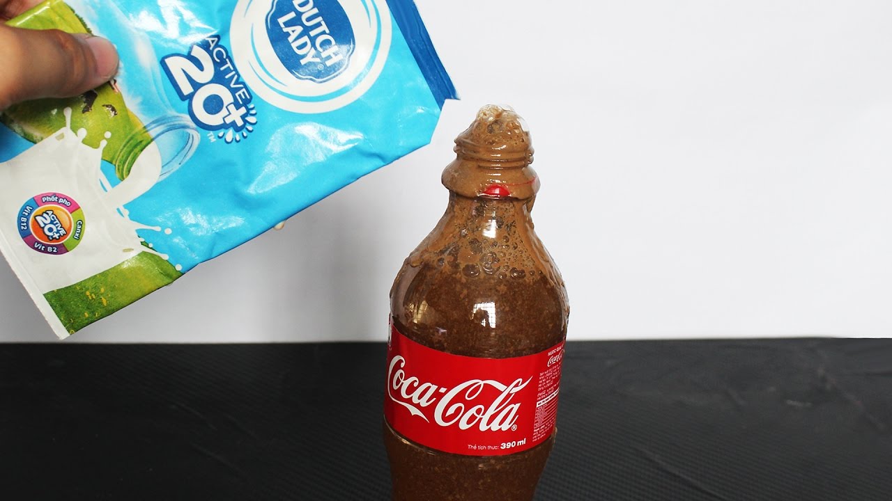 Qué es lo que pasa cuando mezclas Leche con Coca Cola ! - YouTube