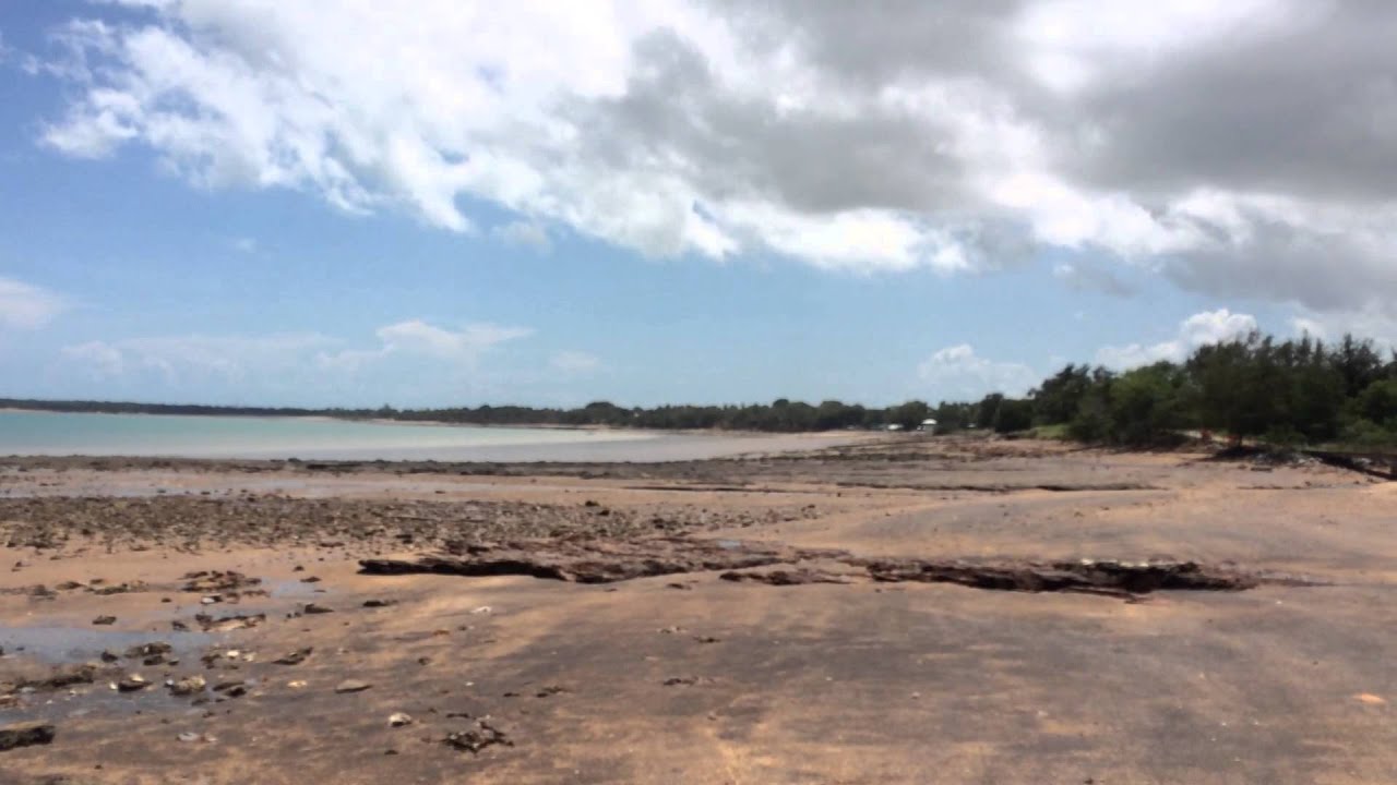 Australia's Sweetheart in Darwin - YouTube