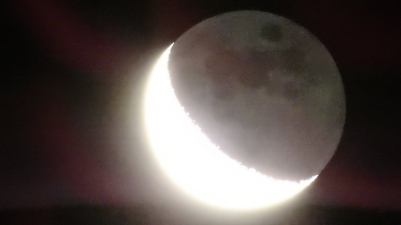 Earthshine on the moon Nikon P900 - YouTube
