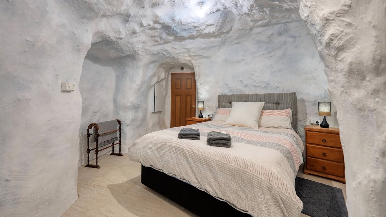 Fossickers Den, White Cliffs, NSW presented by www ...