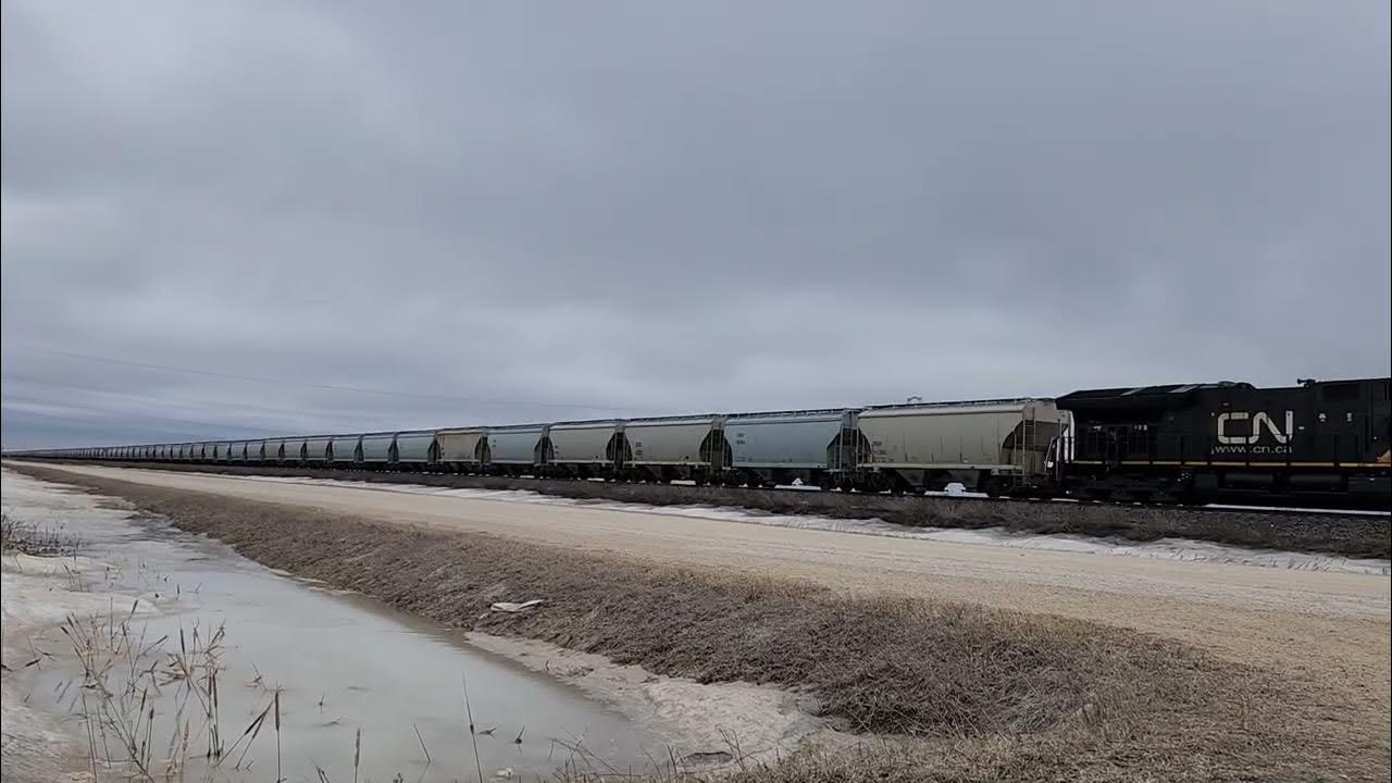 Slow westbound sand train at westcana in Winnipeg MB - YouTube