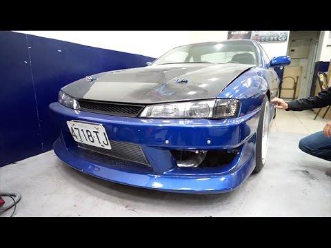 Driving RB30 S14 on Taiwan road - YouTube