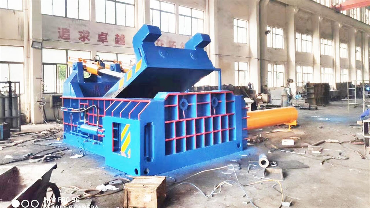 Hydraulic Press Bundling Machines For Scrap - YouTube