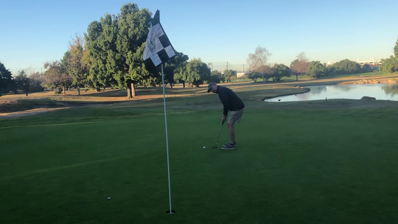 Golfer makes incredible birdie then emphatically shows his teeth to the ...