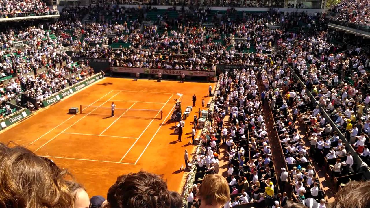 Entrée sur le court Philippe Chatrier de Tsonga et Federer, Roland Garros 2013 - YouTube