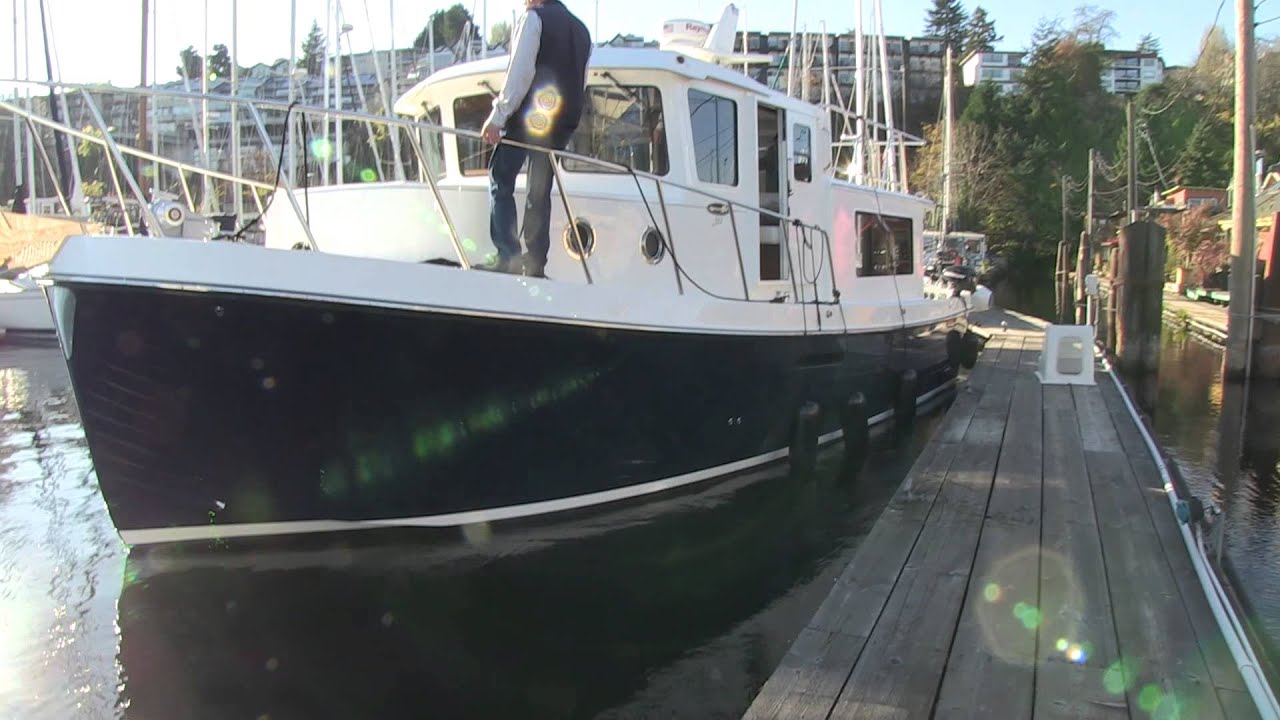 Boat Guy Short: Getting Off The Dock - YouTube