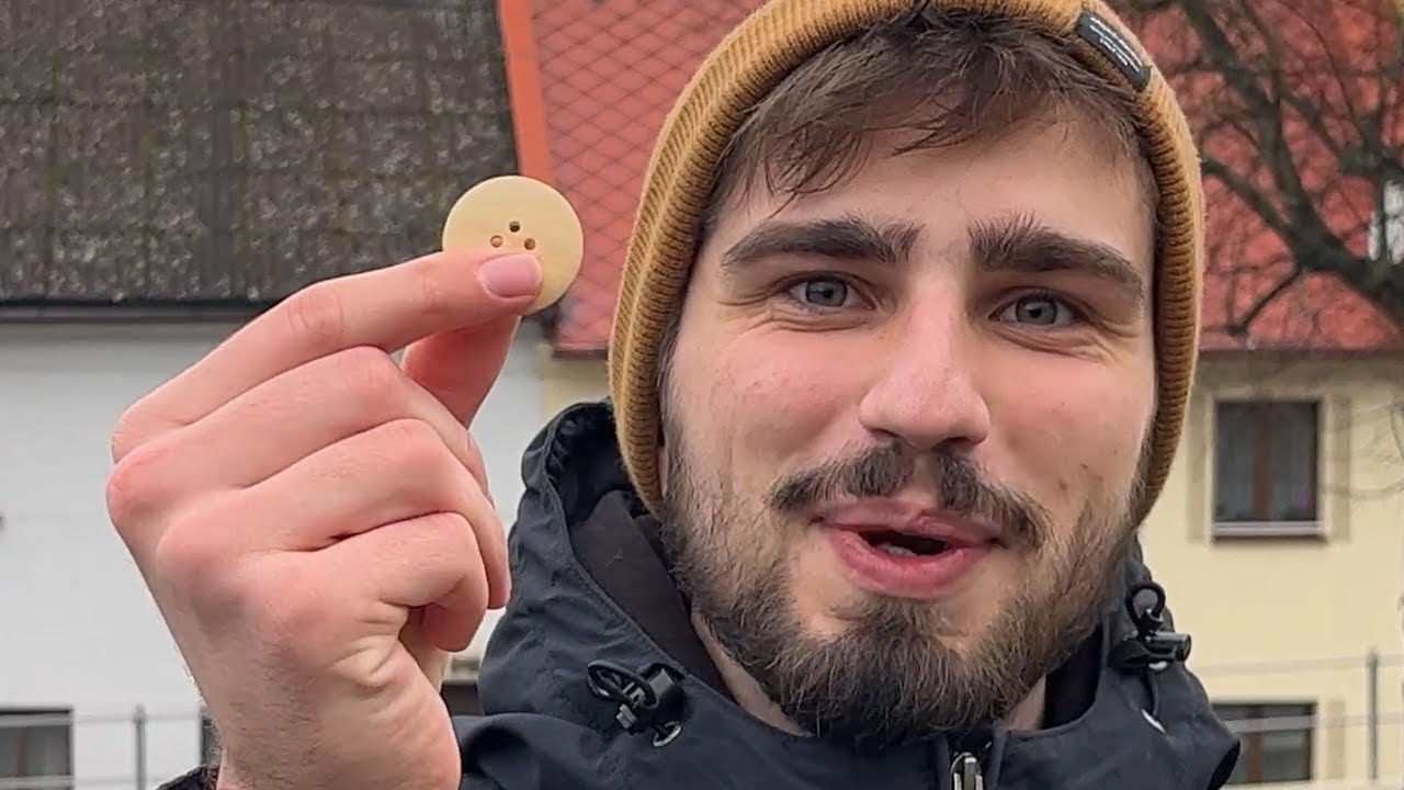 sháníme tombolu na ples za knoflík 😳 - YouTube