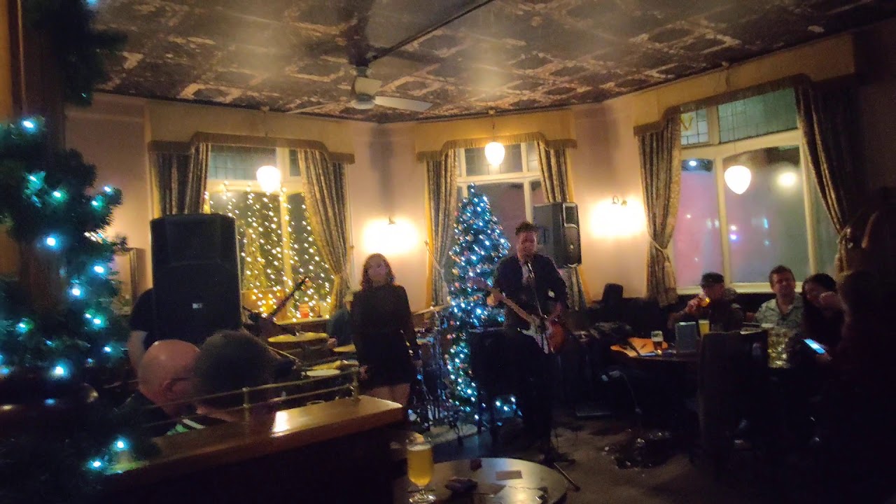 Performances At The Victoria Pub Withington - YouTube