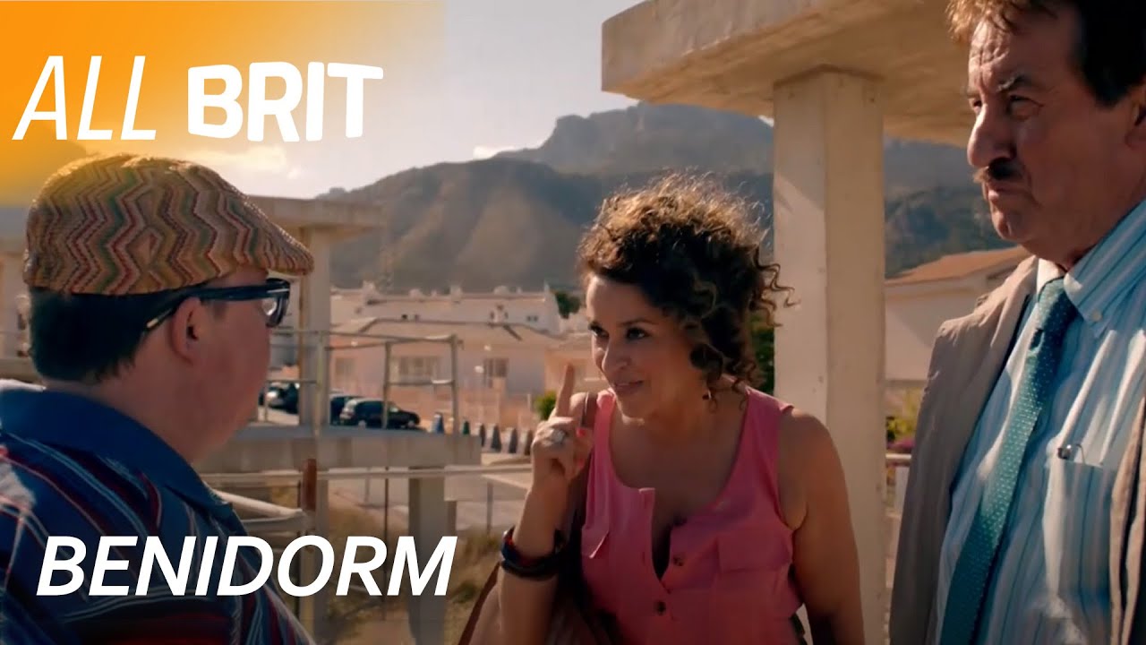 Monty & Melanie Try to SCAM The Dykes! | Benidorm S07 E06 | All Brit ...