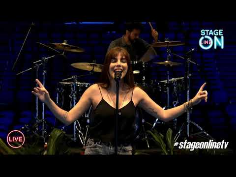 Sussie 4 - Fly En Vivo Stage On Line - YouTube