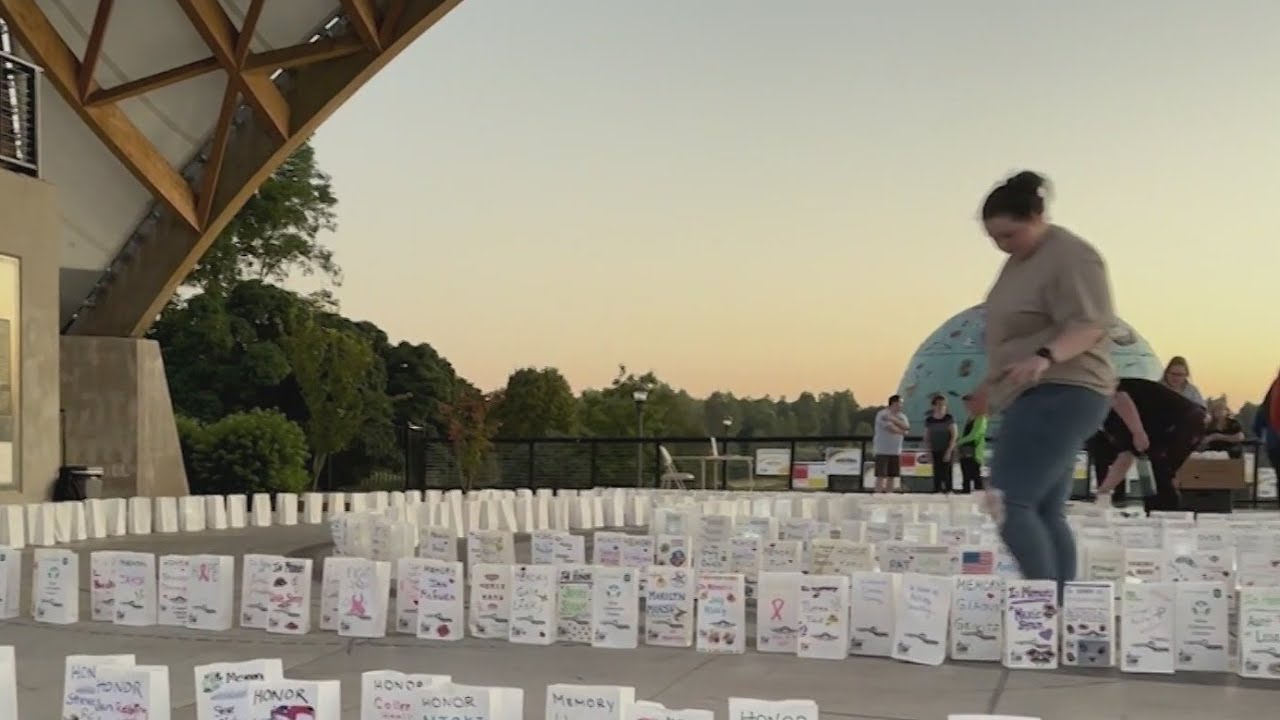 Cancer survivor helps create 'Lights of Hope' display in Salem - YouTube