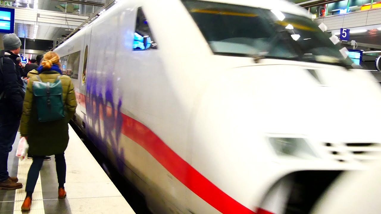 Züge in den Hauptbahnhöfen Hannover und Berlin! Hanover Main Station to ...