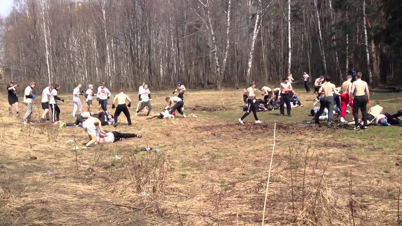 Spartak Moscow 25 VS CSKA Moscow 25 (hooligans under 20 years) - YouTube