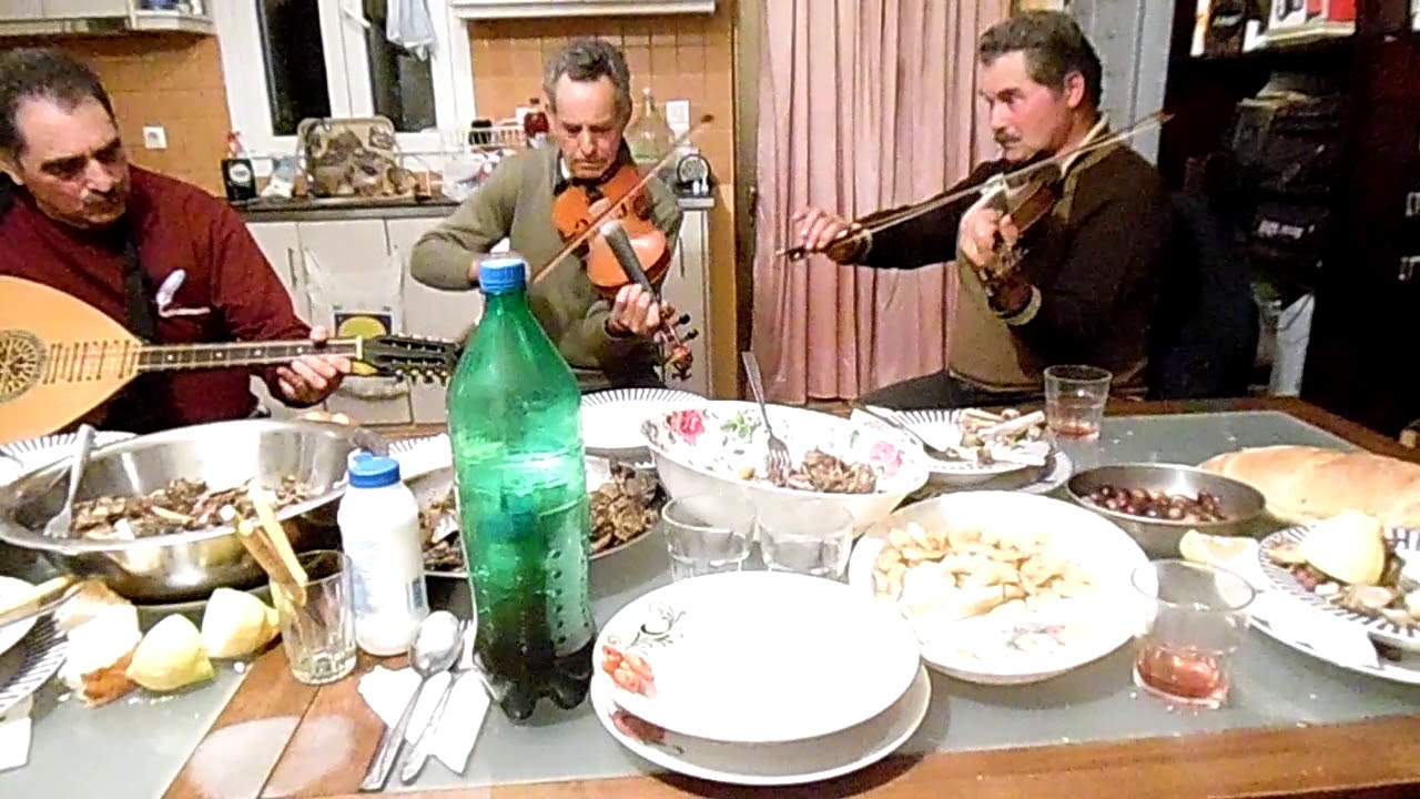 ΑΠΟ ΤΑ ΓΛΥΚΑ ΣΟΥ ΜΑΤΙΑ - YouTube