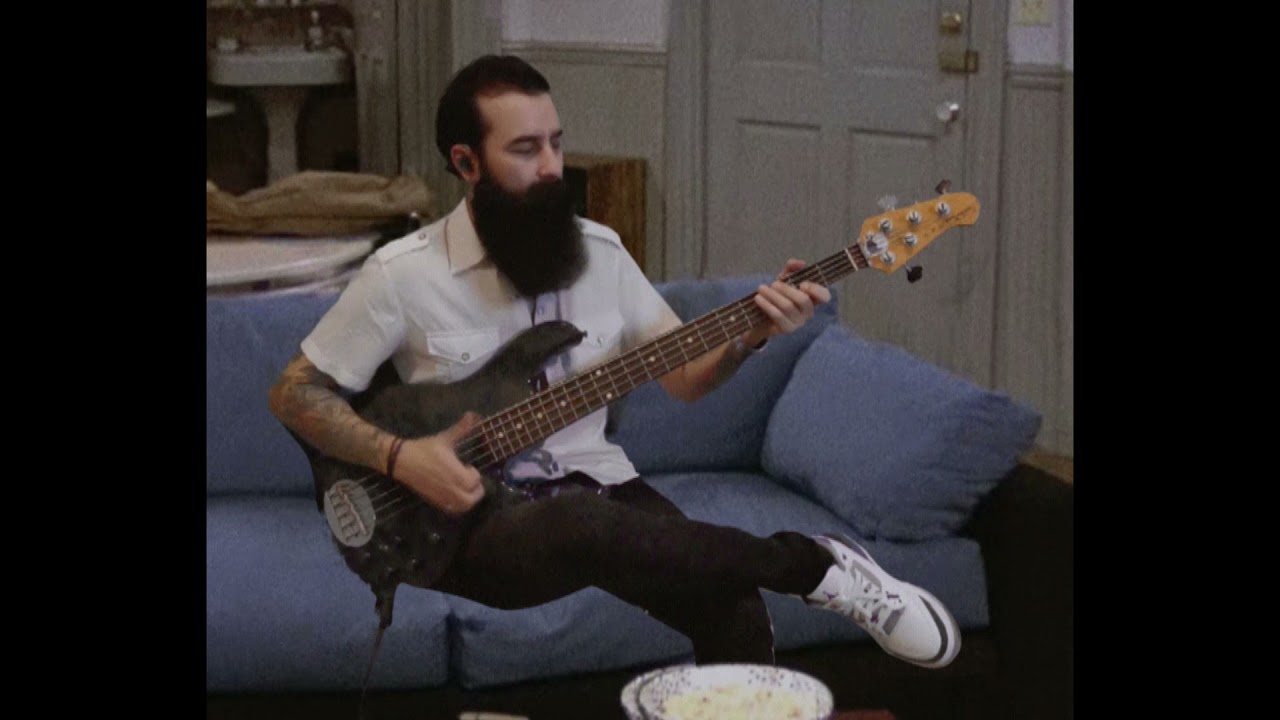 Jacobo Gabaldón - Seinfeld Theme (BASS COVER) - YouTube