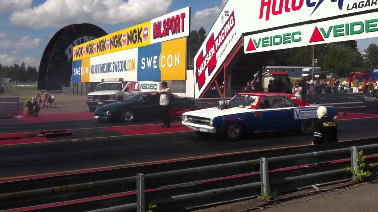 Bracket racing @ Mantorp Park - YouTube