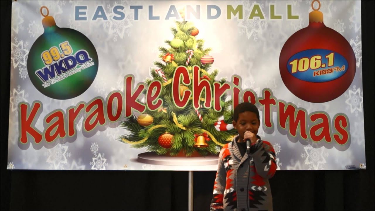 Reggie Sings "Jingle Bells" at Eastland Mall's Karaoke Christmas - YouTube