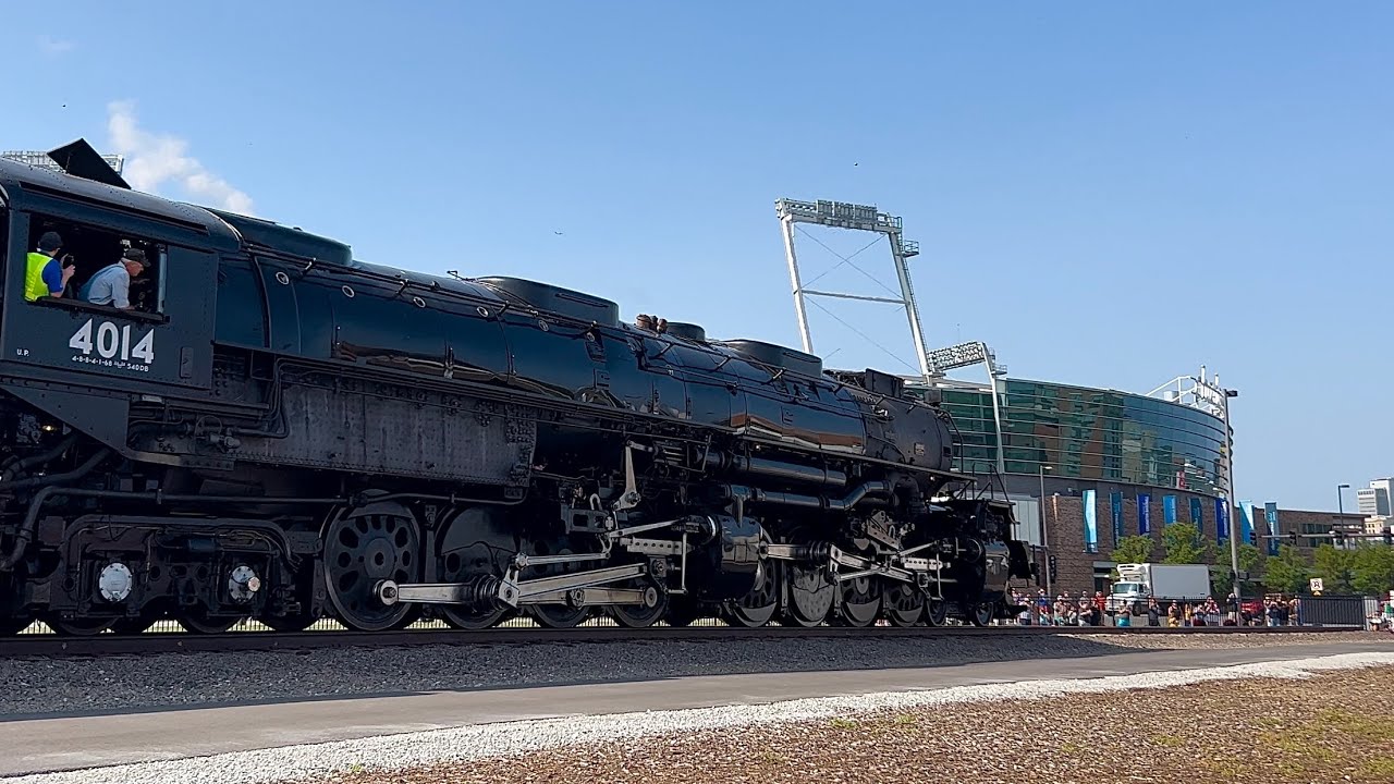 Union Pacific 4014’s 2023 Home Run Express Arrives at Home Plate - YouTube