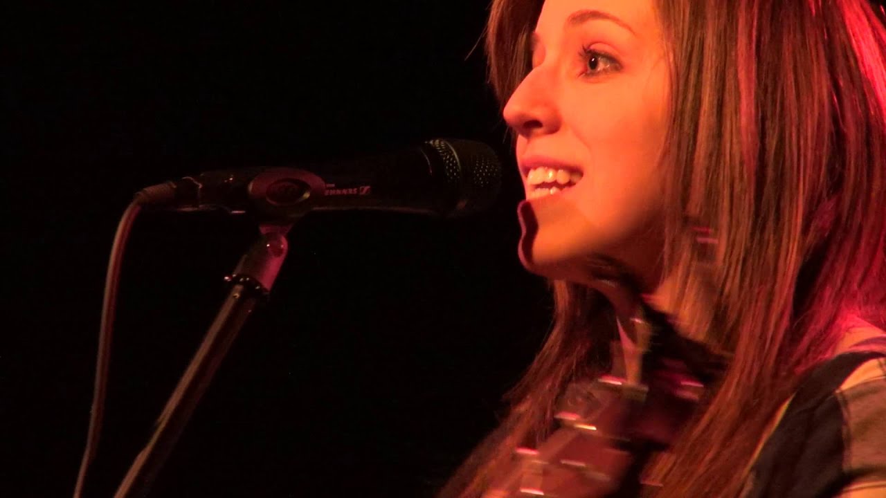 Sara Elizabeth - What Do I Do (Bob Kozak cover) - YouTube
