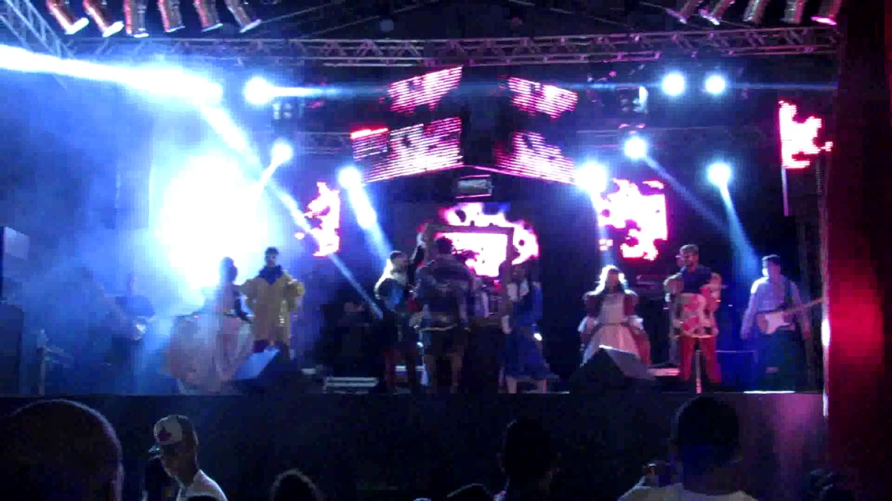 Banda baile 7 38 99120074 - YouTube