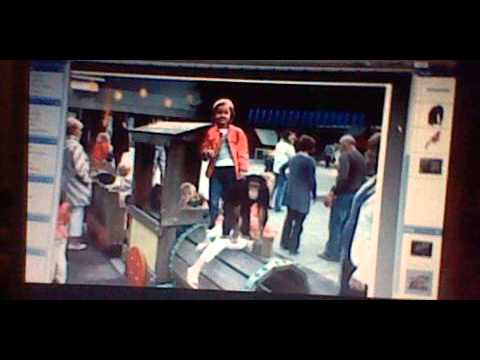 Een aap op GBS Evergem - YouTube