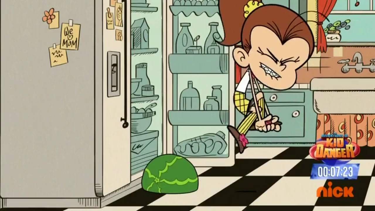 Luan hurts her foot and jumps for 10 minutes - YouTube