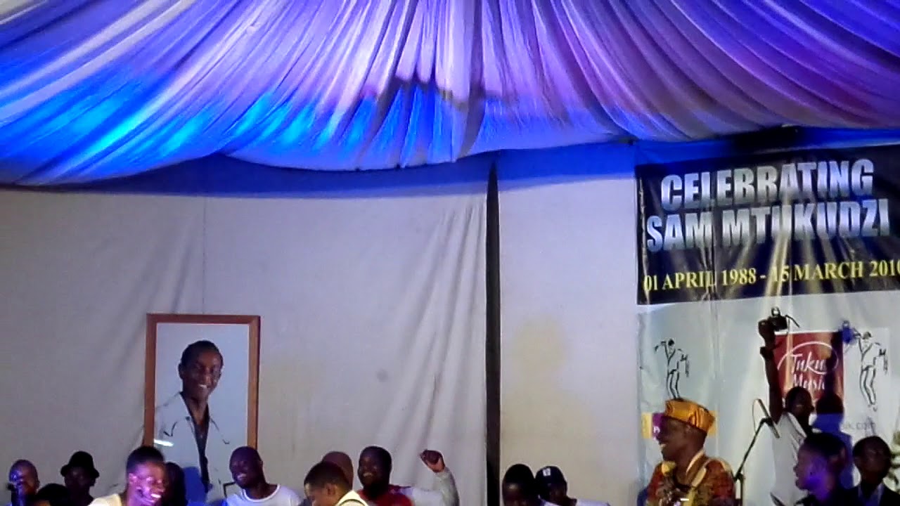 Oliver Tuku Samanyanga Mtukudzi , Mbeu & Gary Tight @ PAKARE PAYE 2016 ...