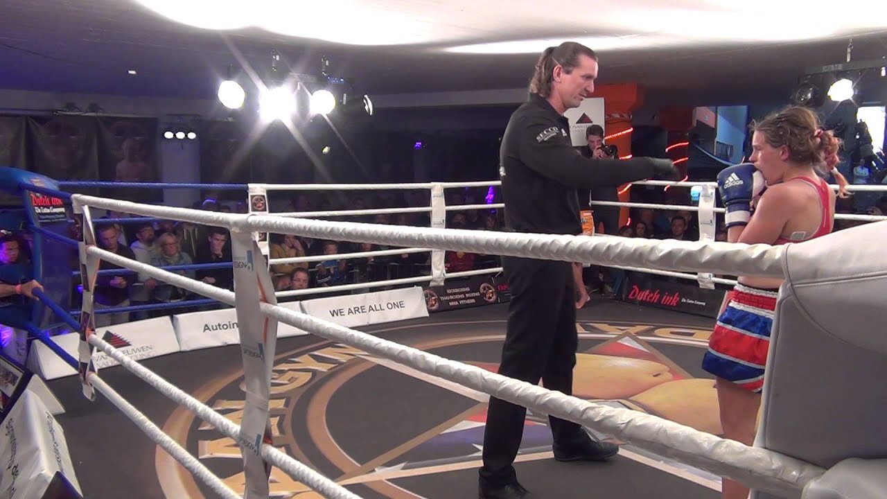 Shana Lammers vs Victoria Lomax - YouTube