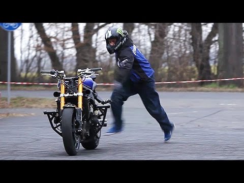 STUNTER 13 - how to catch your own bike - YouTube
