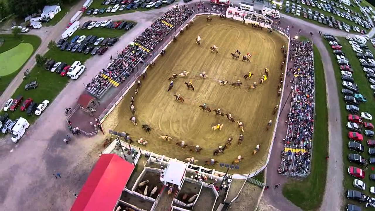 Pond Hill Ranch Rodeo Contestant's - YouTube
