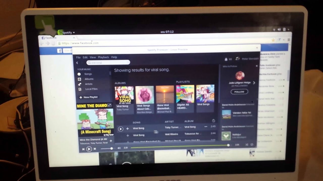 Acer C720P Arch Linux - YouTube