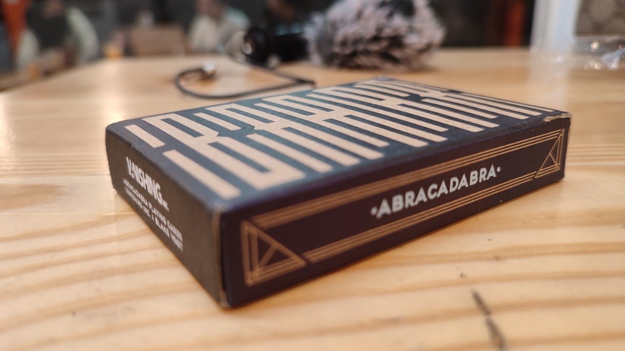Eps. #27 Abracadabra Playing Cards in 60 Seconds of Cardistry - YouTube