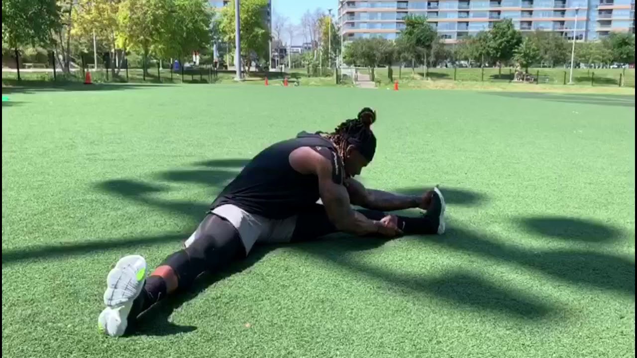 Straddle Hamstring Stretch - YouTube