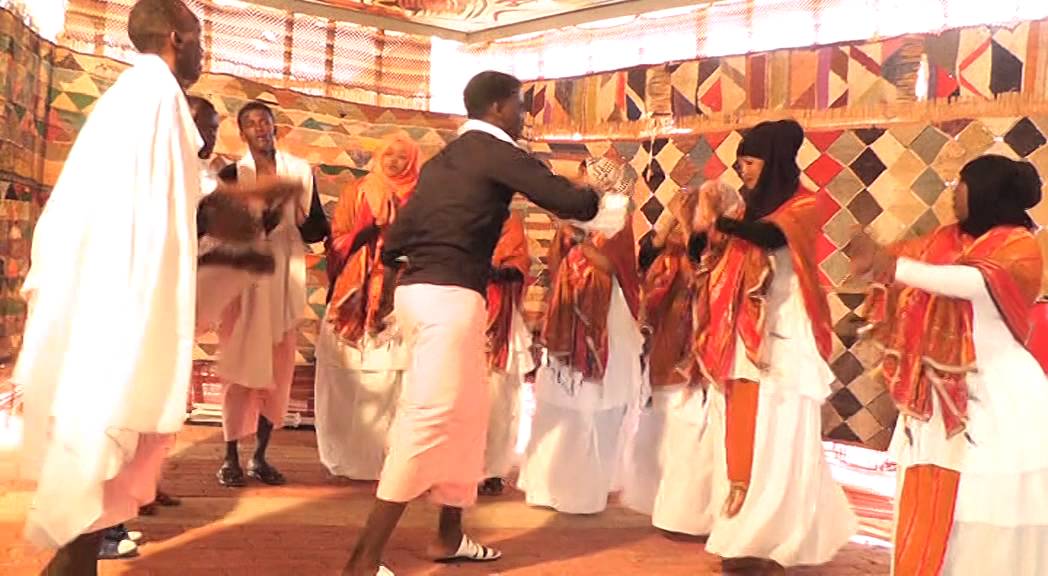 MID KA MID CIYAARAHA UGU XIISAHA BADAN DHAQANKA SOMALILAND BY HIDO ...