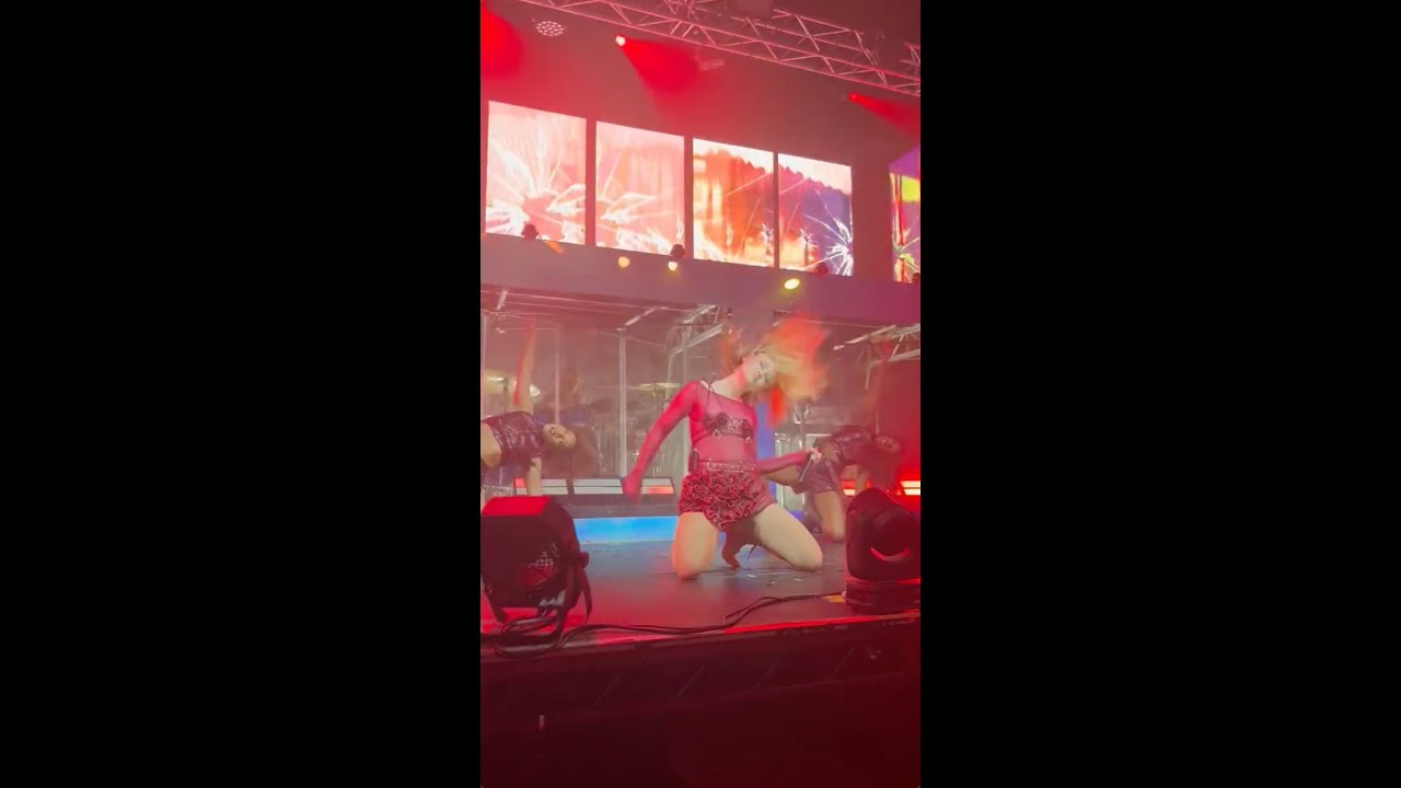 The Venus tour has started! - YouTube