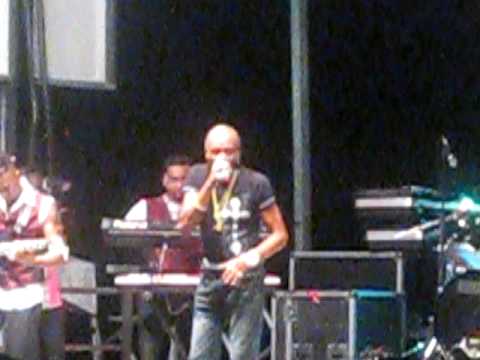 Soca Legend "Baron" permorming at D' Ultimate Day Fete 2009 - YouTube
