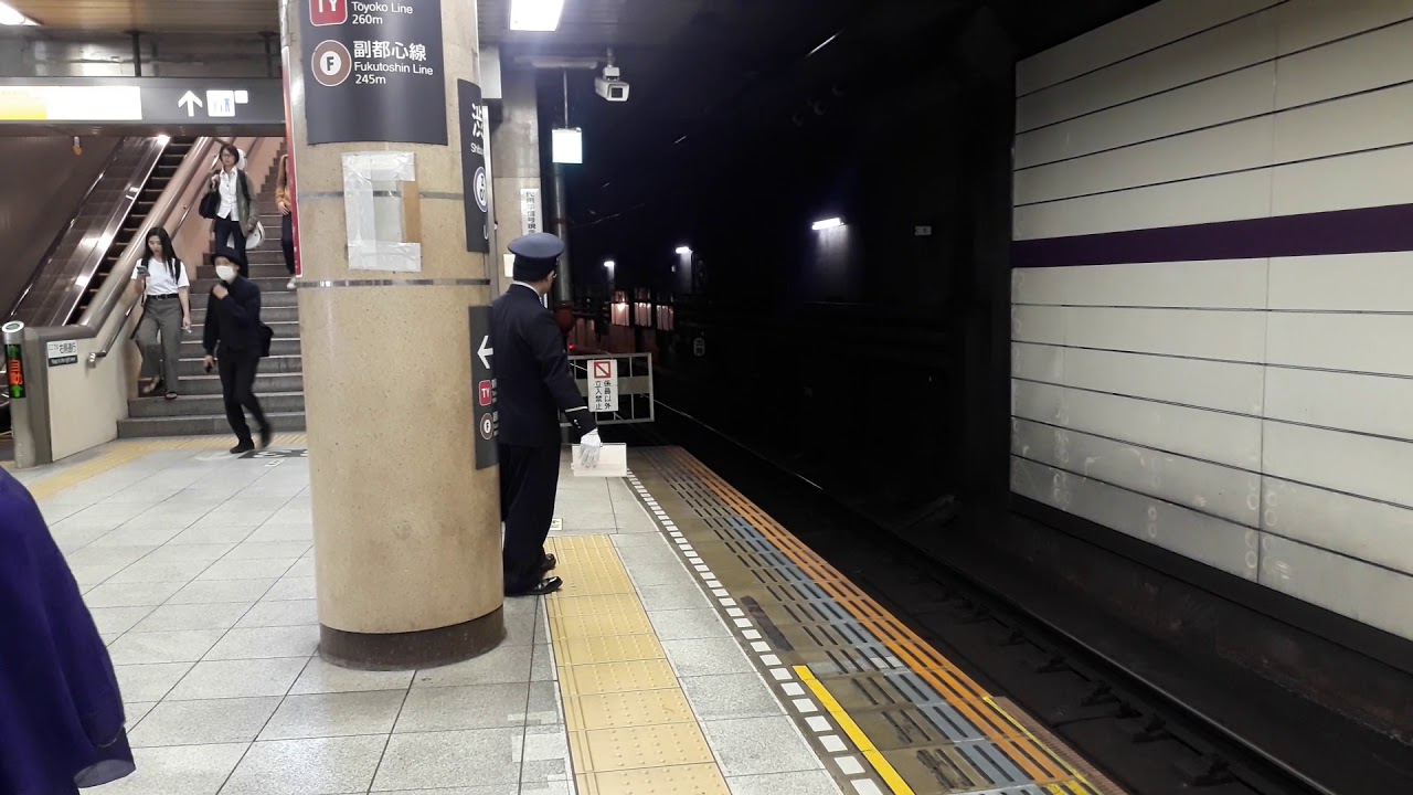 한조몬선 오시아게행 도큐8500계 시부야역 진입영상 Hanzomon Line arriving at Shibuya station ...