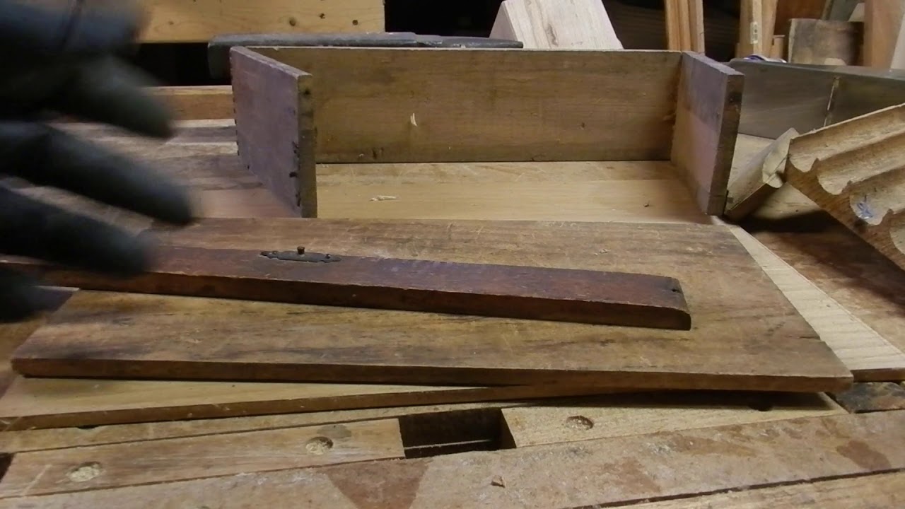 Irwin Auger Bit Set storage box - YouTube