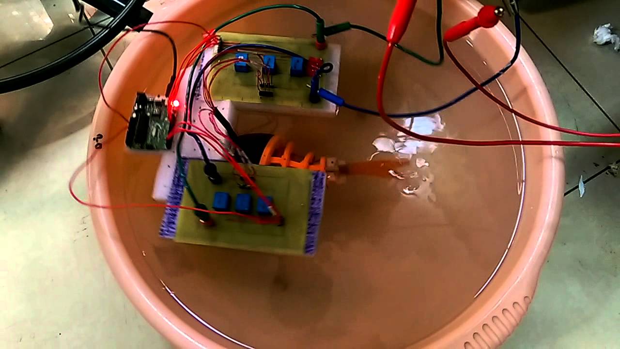 Shape memory alloy actuated robotic fish - YouTube