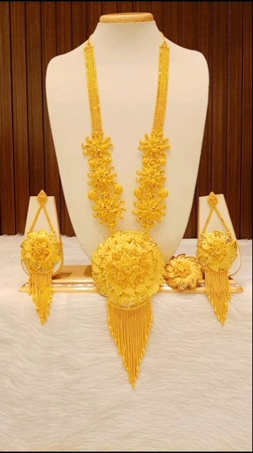 #ladyshar #newdesign new look golden har 😘 - YouTube