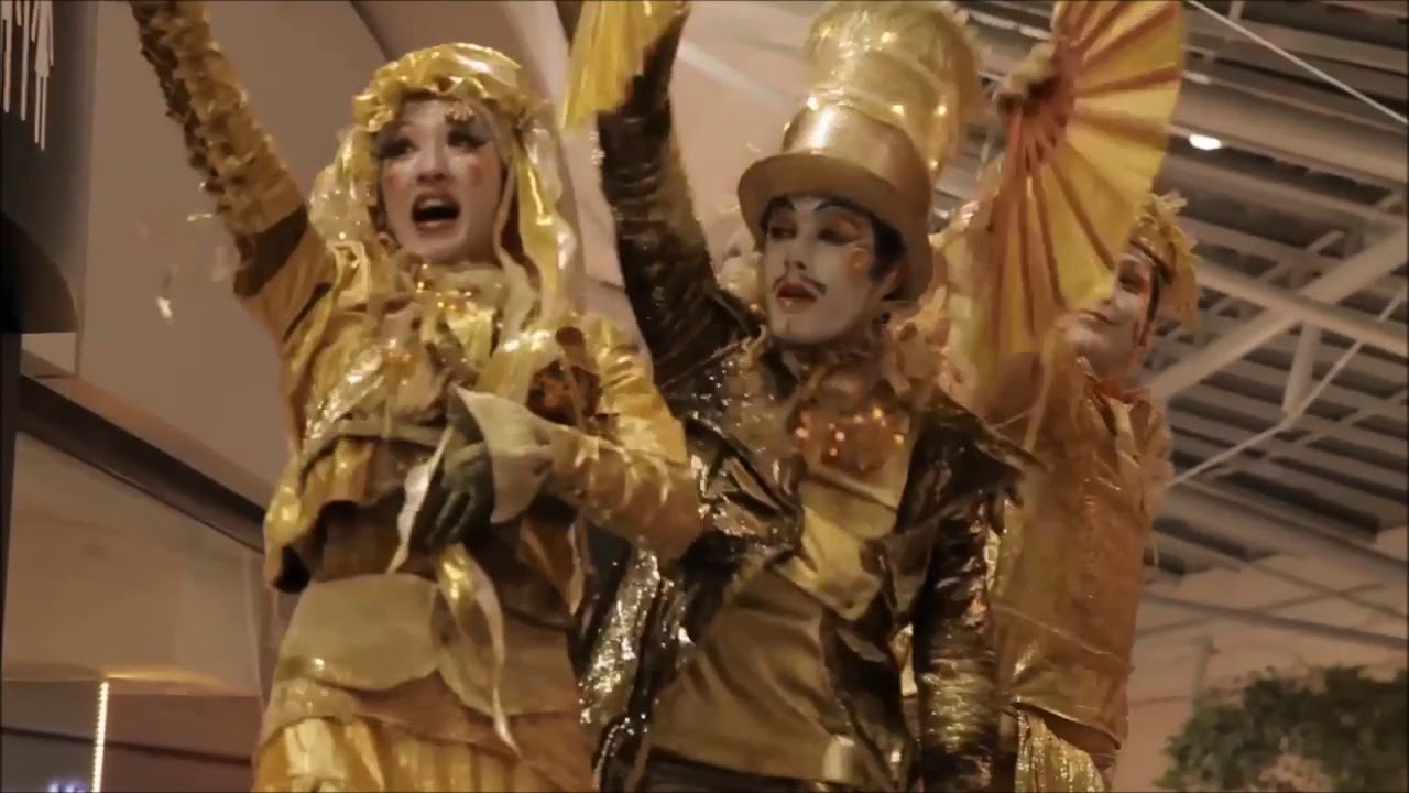 5 Golden Parade golden stilts only - YouTube