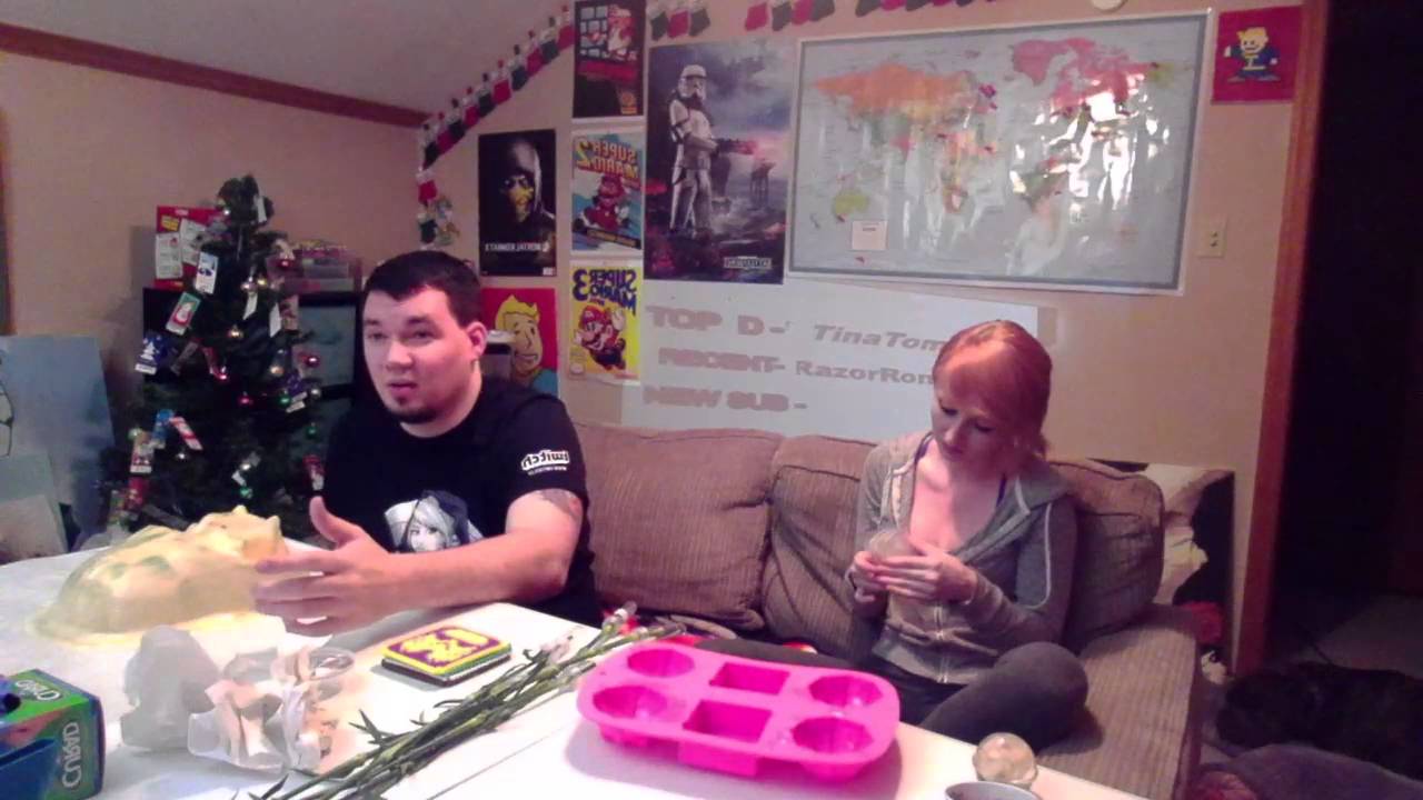 Twitch Streamer blinds himself LIVE on cam! - YouTube