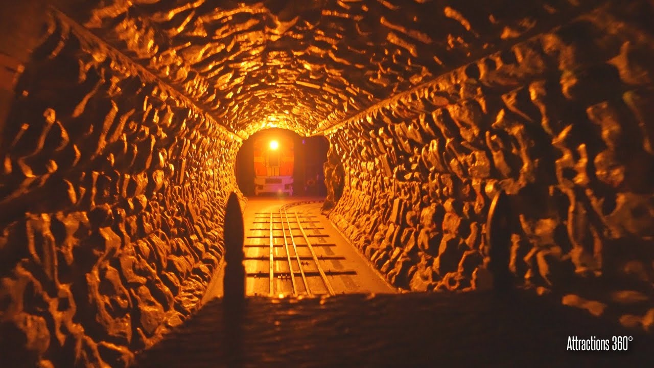 Haunted House Ride w/ Scare Actor Longest Classic Dark Rides on a ...