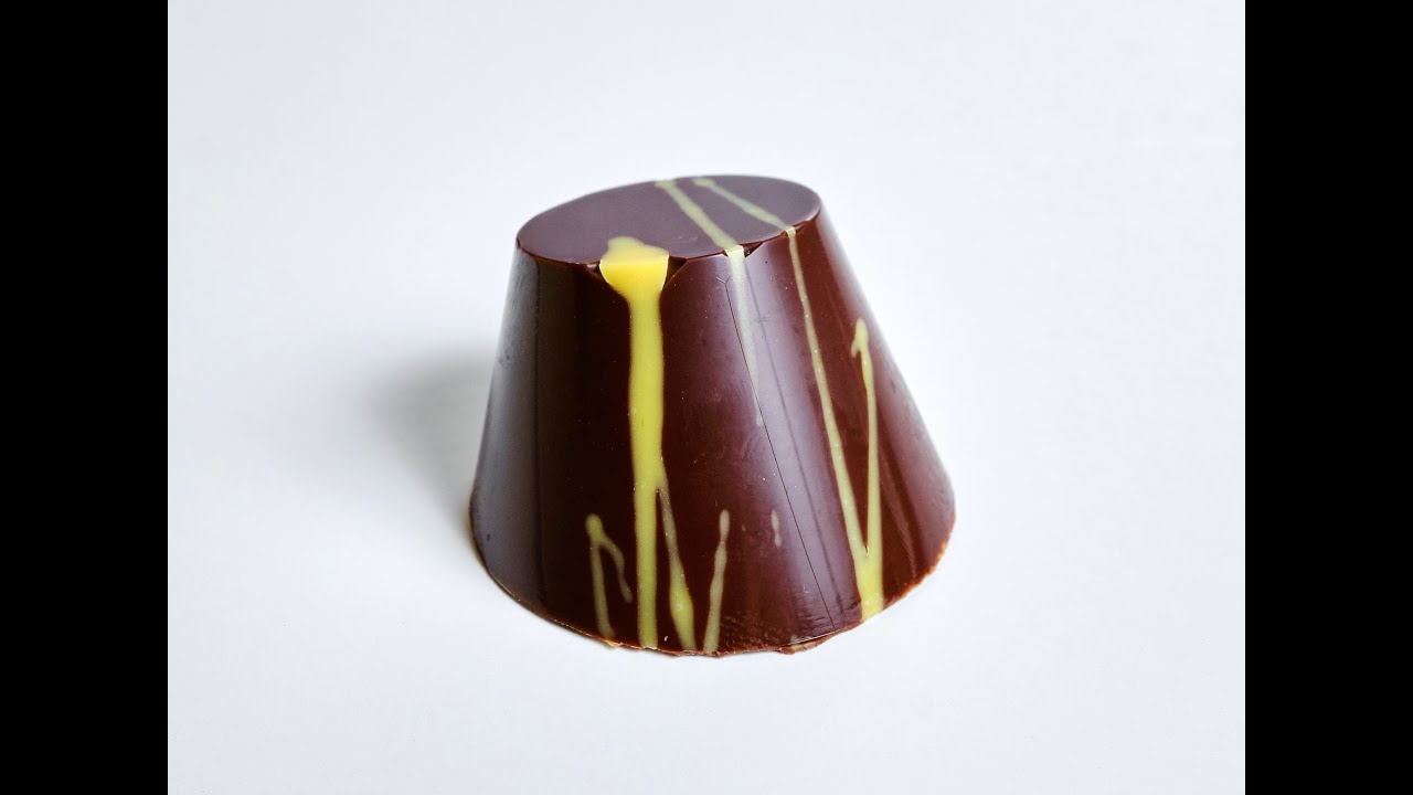 Bitzel's Chocolate - Lemon Meringue Bonbon - YouTube